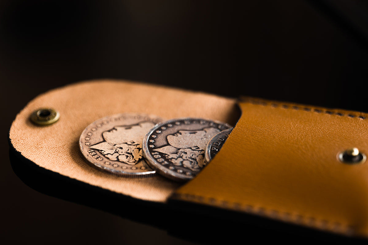 Pocket Portal Magic Trick by Samuel King. Vanish, Switch or Produce ...